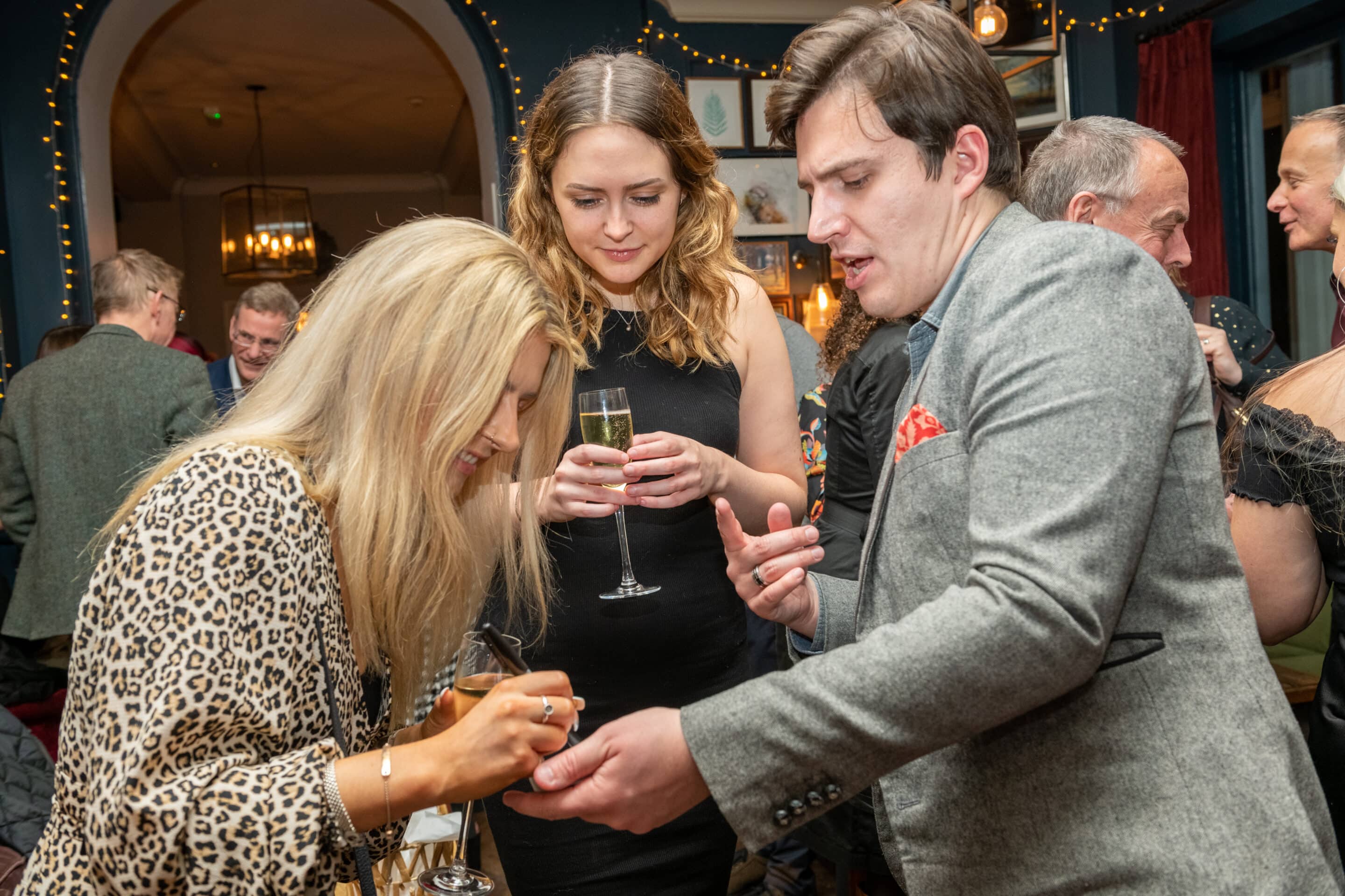 Christmas Magician London | London Magicians As Seen On TV